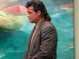 Nouveaux démêlés judiciaires pour Alex Hilton | ICI.Radio-Canada.ca