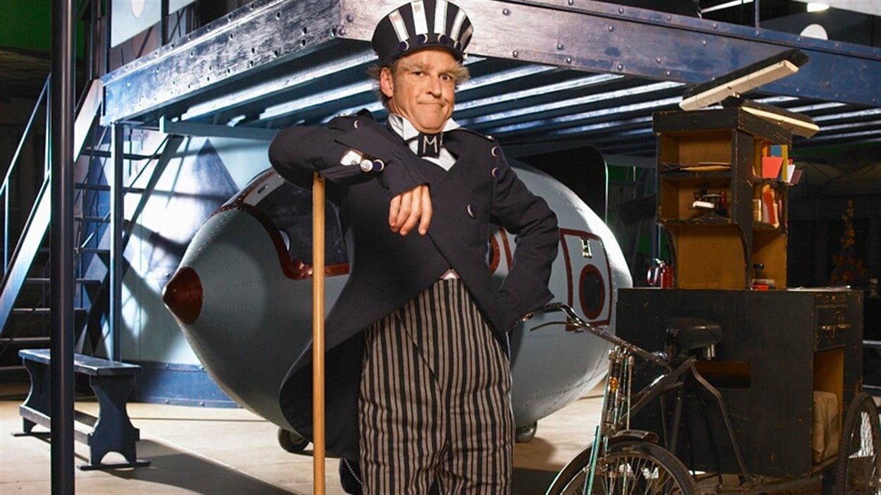 Monsieur Craquepoutte et son costume | Trafic d'apparence : le costume ...