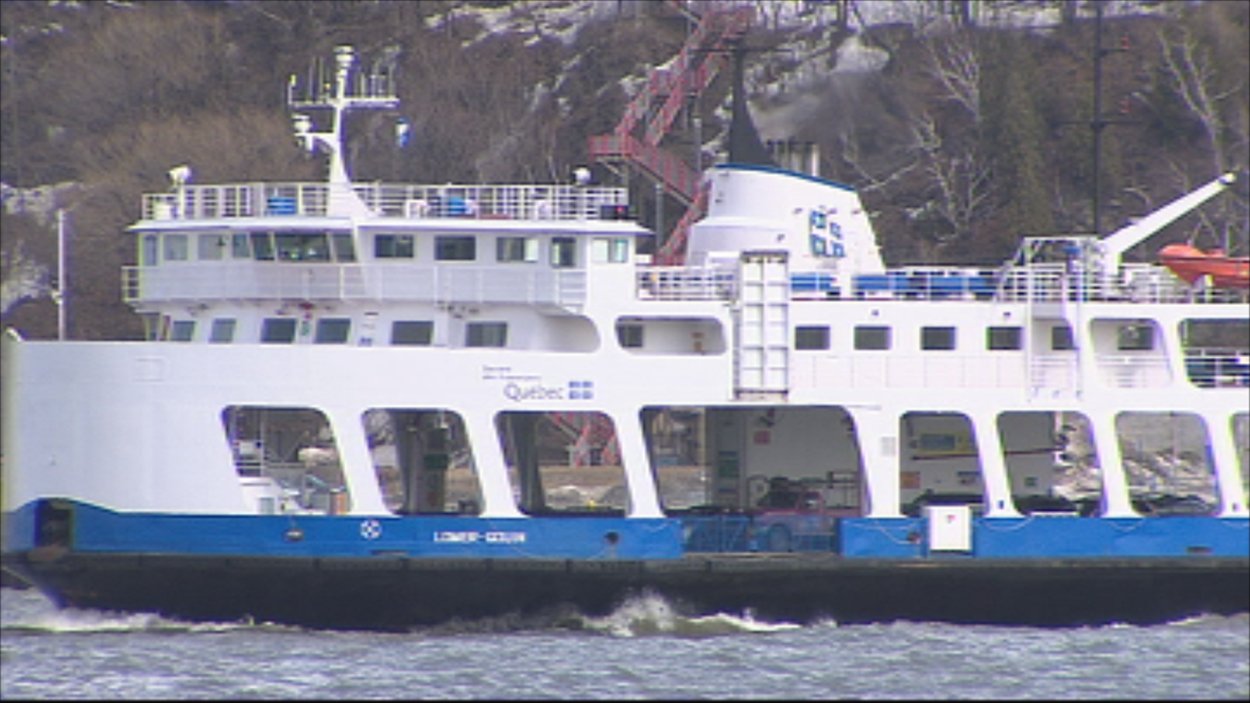 Traverse Québec-Lévis : le service aux véhicules est rétabli | ICI ...