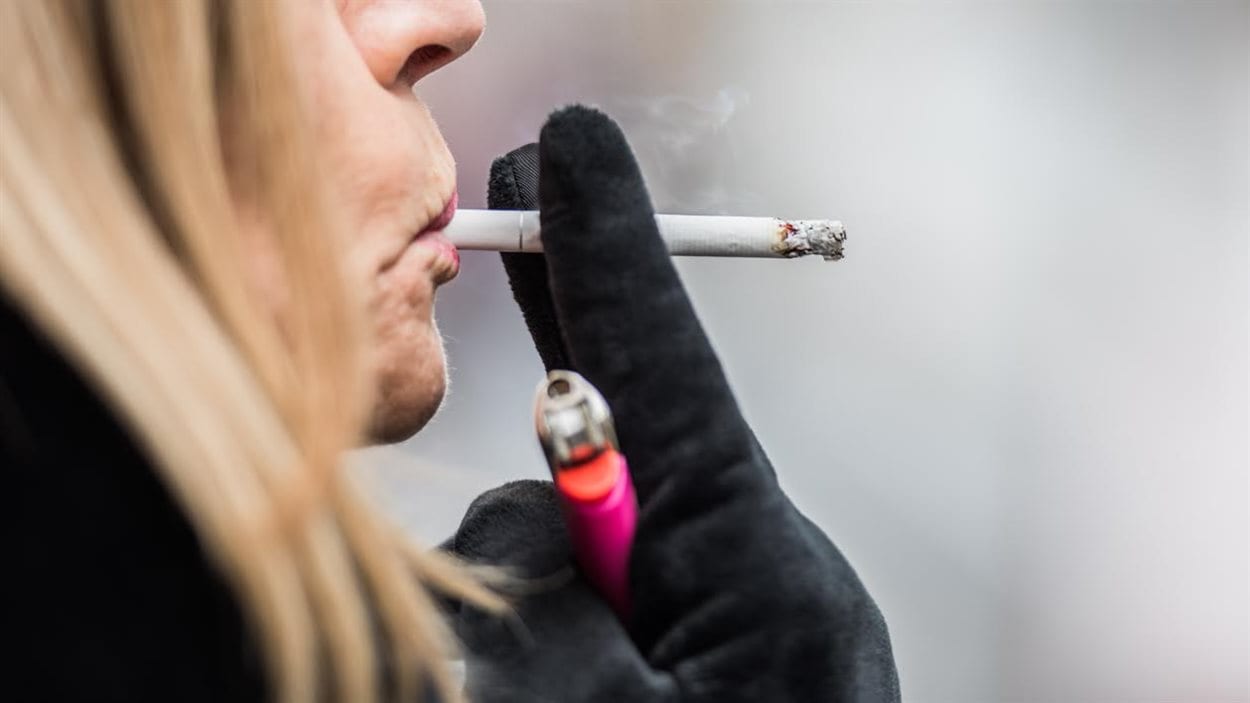 Les anciens fumeurs plus à risque d'un cancer du poumon 15 ans plus ...